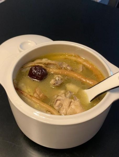 煲鸡汤放什么药材好_什么药材煲鸡汤最补-第1张图片-山城妙识 煲鸡汤放什么药材好_什么药材煲鸡汤最补-第1张图片-山城妙识