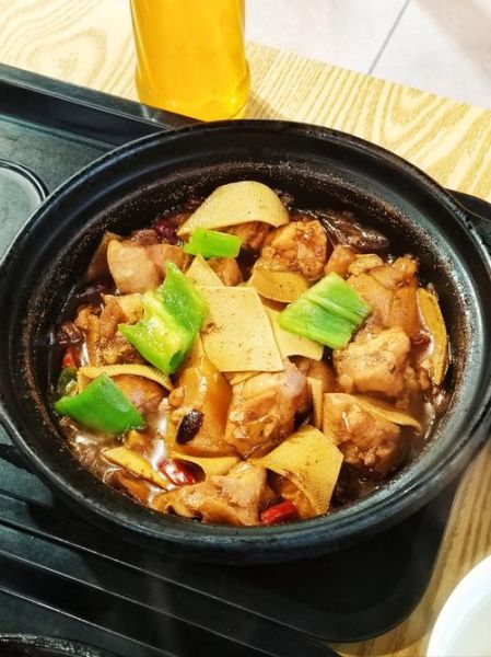 正宗黄焖鸡怎么做_黄焖鸡用什么鸡肉最好-第3张图片-山城妙识 正宗黄焖鸡怎么做_黄焖鸡用什么鸡肉最好-第3张图片-山城妙识