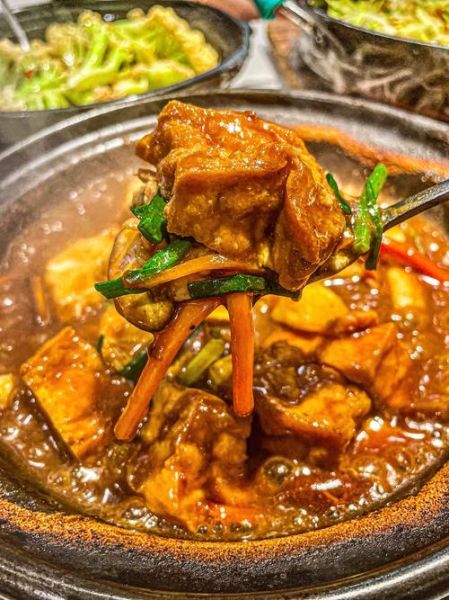 啫啫煲怎么做_啫啫煲用什么锅-第1张图片-山城妙识 啫啫煲怎么做_啫啫煲用什么锅-第1张图片-山城妙识