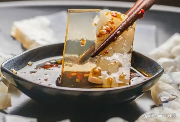 肉皮冻怎么熬_肉皮冻熬多久才透明-第2张图片-山城妙识