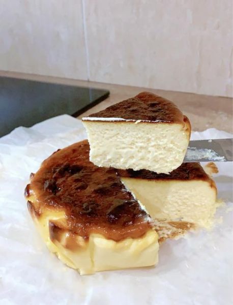 巴斯克芝士蛋糕怎么做_为什么表面焦黑-第1张图片-山城妙识 巴斯克芝士蛋糕怎么做_为什么表面焦黑-第1张图片-山城妙识