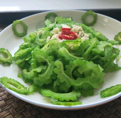 苦瓜减肥法有效吗_苦瓜减肥怎么吃-第1张图片-山城妙识 苦瓜减肥法有效吗_苦瓜减肥怎么吃-第1张图片-山城妙识