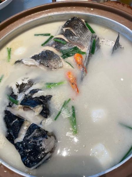 鱼头汤怎么炖才白_鱼头汤去腥技巧-第2张图片-山城妙识 鱼头汤怎么炖才白_鱼头汤去腥技巧-第2张图片-山城妙识