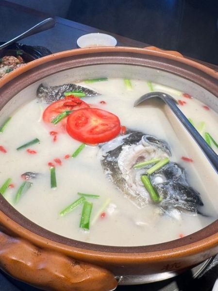 鱼头汤怎么炖才白_鱼头汤去腥技巧-第3张图片-山城妙识 鱼头汤怎么炖才白_鱼头汤去腥技巧-第3张图片-山城妙识