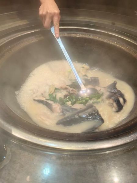 鲫鱼汤炖多久_鲫鱼汤炖多久最好喝-第1张图片-山城妙识