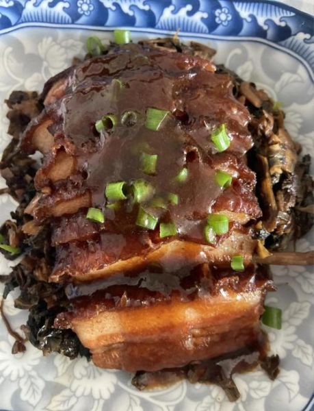 乡下酒席扣肉怎么做_扣肉蒸多久才软烂-第1张图片-山城妙识