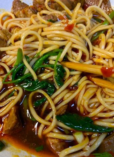 牛肉面是哪里的特色_牛肉面怎么做才好吃-第2张图片-山城妙识