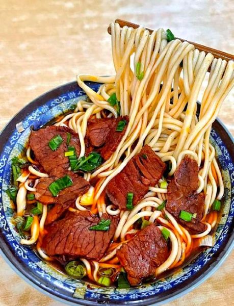 牛肉面是哪里的特色_牛肉面怎么做才好吃-第3张图片-山城妙识
