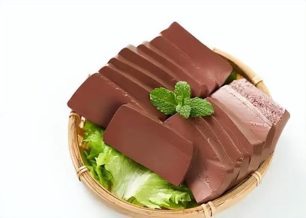 猪血和鸭血哪个更补血_营养成分差异大吗-第3张图片-山城妙识 猪血和鸭血哪个更补血_营养成分差异大吗-第3张图片-山城妙识