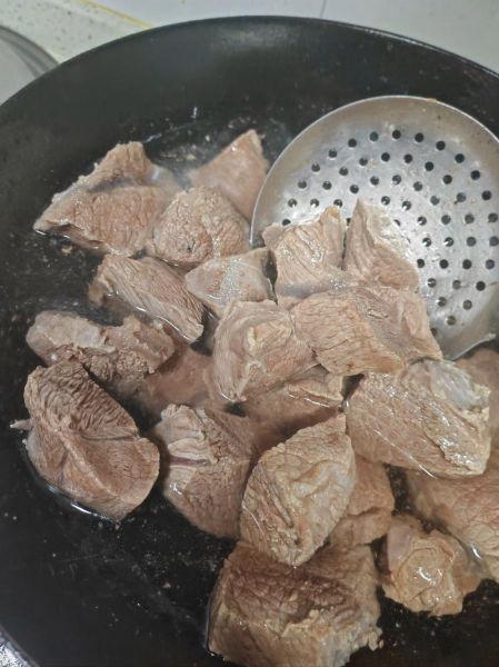牛肉不缩水的方法_为什么焯水会变小-第1张图片-山城妙识 牛肉不缩水的方法_为什么焯水会变小-第1张图片-山城妙识