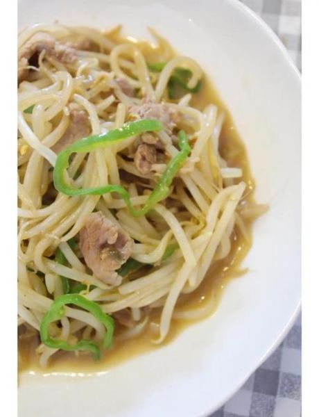 肉炒黄豆芽怎么炒好吃_黄豆芽炒肉要不要焯水-第1张图片-山城妙识 肉炒黄豆芽怎么炒好吃_黄豆芽炒肉要不要焯水-第1张图片-山城妙识