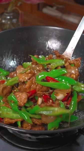 小炒肉怎么做才嫩_正宗湖南小炒肉做法-第1张图片-山城妙识 小炒肉怎么做才嫩_正宗湖南小炒肉做法-第1张图片-山城妙识
