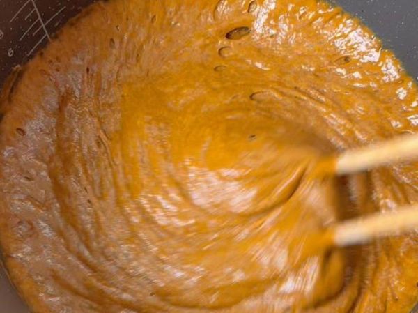 电饭煲做发糕简单做法_发糕怎么蓬松不塌陷-第3张图片-山城妙识