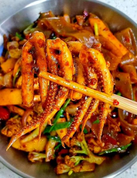 干鱿鱼怎么泡发_干鱿鱼怎样炒最好吃-第1张图片-山城妙识