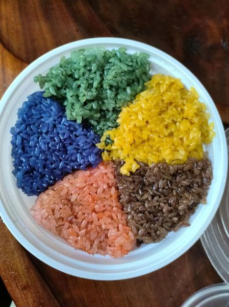 五彩饭团的米饭怎么上色_天然色素有哪些-第1张图片-山城妙识