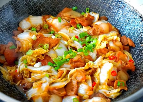 羊肉炒白菜怎么炒好吃_羊肉炒白菜做法窍门-第3张图片-山城妙识