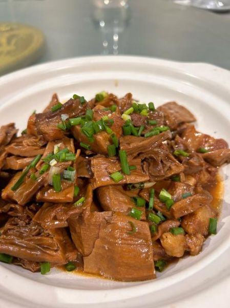 南乳五花肉焖笋干怎么做_南乳五花肉焖笋干的家常做法-第1张图片-山城妙识 南乳五花肉焖笋干怎么做_南乳五花肉焖笋干的家常做法-第1张图片-山城妙识