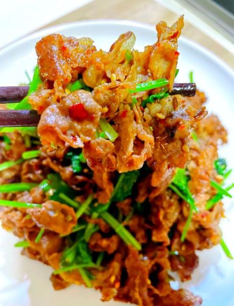 爆炒孜然羊肉怎么做_爆炒孜然羊肉的家常做法-第1张图片-山城妙识