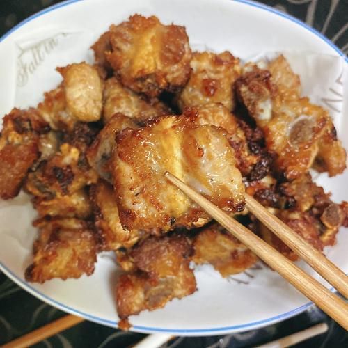 家常蒜香排骨怎么做_蒜香排骨腌制多久才入味-第3张图片-山城妙识 家常蒜香排骨怎么做_蒜香排骨腌制多久才入味-第3张图片-山城妙识