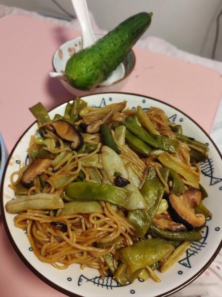 扁豆焖面热量是多少_减肥能吃吗-第2张图片-山城妙识 扁豆焖面热量是多少_减肥能吃吗-第2张图片-山城妙识