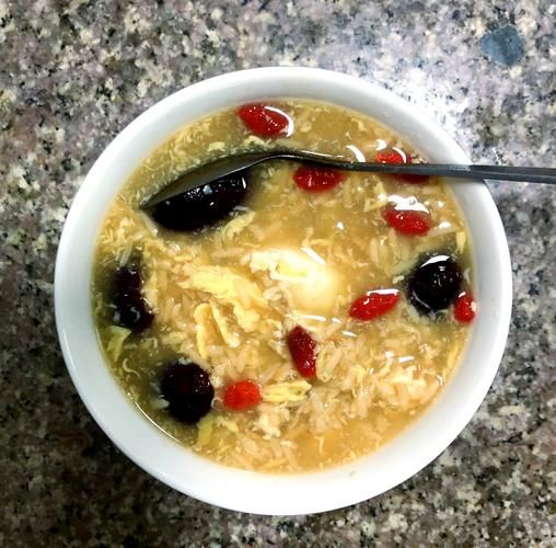 女性喝什么汤滋补养颜_女人养颜汤有哪些-第3张图片-山城妙识 女性喝什么汤滋补养颜_女人养颜汤有哪些-第3张图片-山城妙识