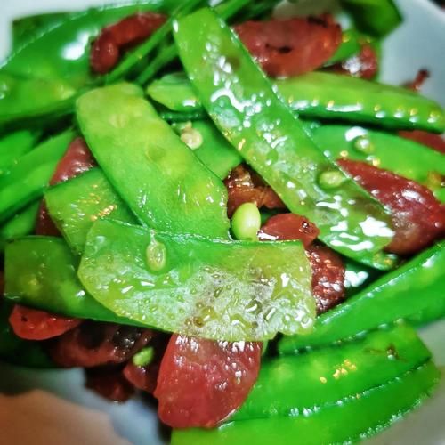 荷兰豆炒腊肠怎么炒才脆_荷兰豆炒腊肠用焯水吗-第2张图片-山城妙识 荷兰豆炒腊肠怎么炒才脆_荷兰豆炒腊肠用焯水吗-第2张图片-山城妙识