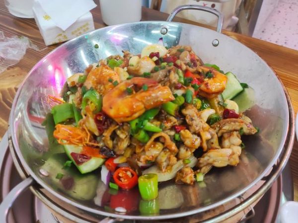 干锅牛蛙虾怎么做_干锅牛蛙虾做法步骤-第1张图片-山城妙识 干锅牛蛙虾怎么做_干锅牛蛙虾做法步骤-第1张图片-山城妙识