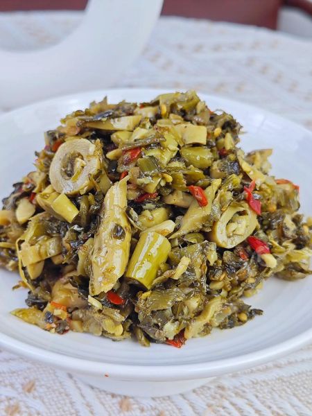 酸菜适合炒什么一起吃_酸菜炒什么最下饭-第1张图片-山城妙识 酸菜适合炒什么一起吃_酸菜炒什么最下饭-第1张图片-山城妙识