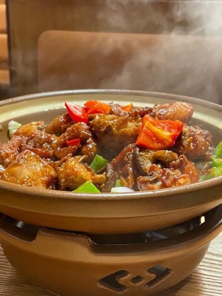 砂锅炖鸡怎么炖好吃_砂锅炖鸡放什么料最香-第1张图片-山城妙识 砂锅炖鸡怎么炖好吃_砂锅炖鸡放什么料最香-第1张图片-山城妙识