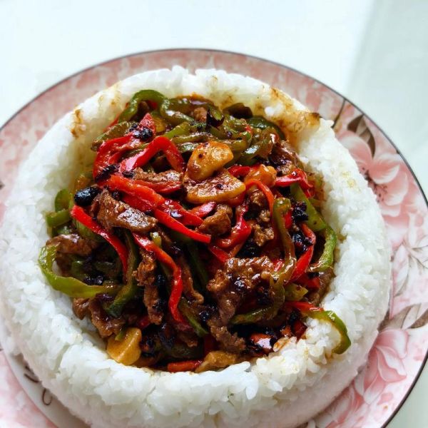 盖浇饭有哪些经典品种_盖浇饭怎么做最好吃-第3张图片-山城妙识