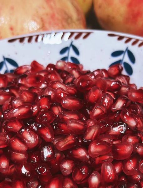 怎么吃石榴最方便_石榴快速剥法-第3张图片-山城妙识 怎么吃石榴最方便_石榴快速剥法-第3张图片-山城妙识