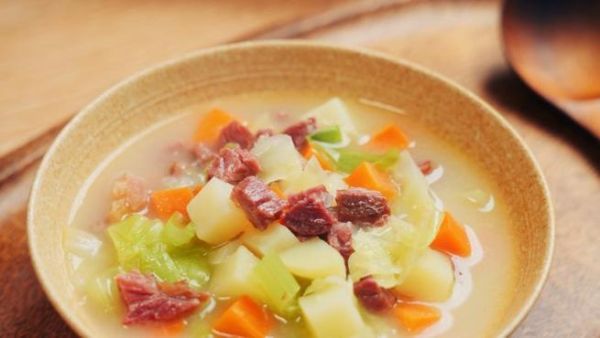 产妇牛肉汤的做法大全_坐月子牛肉汤怎么炖最补气血-第1张图片-山城妙识 产妇牛肉汤的做法大全_坐月子牛肉汤怎么炖最补气血-第1张图片-山城妙识