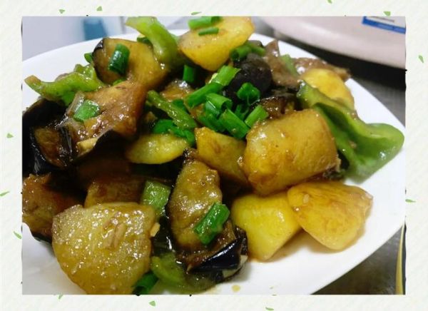土豆茄子怎么做好吃_家常土豆茄子做法-第1张图片-山城妙识