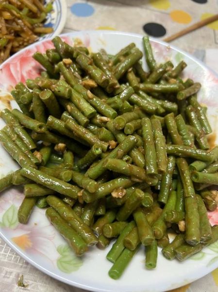 酱长豆角怎么做_酱长豆角需要焯水吗-第1张图片-山城妙识 酱长豆角怎么做_酱长豆角需要焯水吗-第1张图片-山城妙识