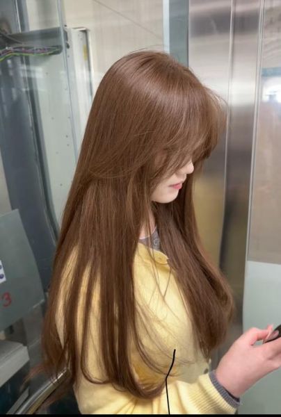 板栗色和栗棕色哪个好看_染发选色指南-第1张图片-山城妙识