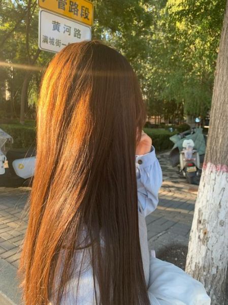 板栗色和栗棕色哪个好看_染发选色指南-第3张图片-山城妙识