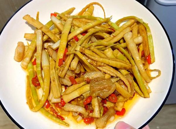 嫩竹笋尖怎么做好吃_嫩竹笋尖的做法大全-第3张图片-山城妙识