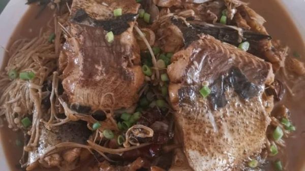 清炖花鲢鱼怎么做_清炖花鲢鱼的家常做法-第2张图片-山城妙识