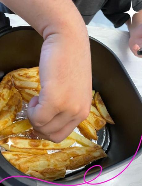 空气炸锅炸薯条怎么做_冷冻薯条需要解冻吗-第3张图片-山城妙识