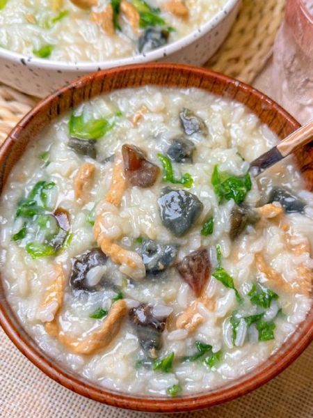 皮蛋瘦肉粥怎么做才浓稠_皮蛋瘦肉粥口感秘诀-第2张图片-山城妙识