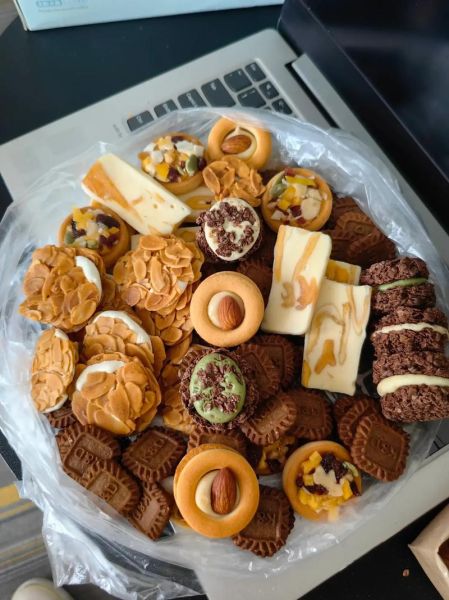 休闲小吃种类有哪些_哪些零食适合办公室囤-第2张图片-山城妙识 休闲小吃种类有哪些_哪些零食适合办公室囤-第2张图片-山城妙识