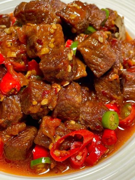 红烧牛肉怎么烧好吃_红烧牛肉用什么部位最好-第1张图片-山城妙识 红烧牛肉怎么烧好吃_红烧牛肉用什么部位最好-第1张图片-山城妙识