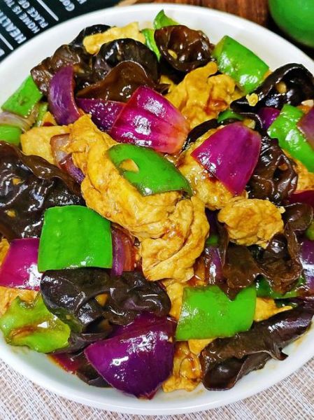 木耳炒洋葱怎么炒好吃_木耳炒洋葱的家常做法-第1张图片-山城妙识 木耳炒洋葱怎么炒好吃_木耳炒洋葱的家常做法-第1张图片-山城妙识