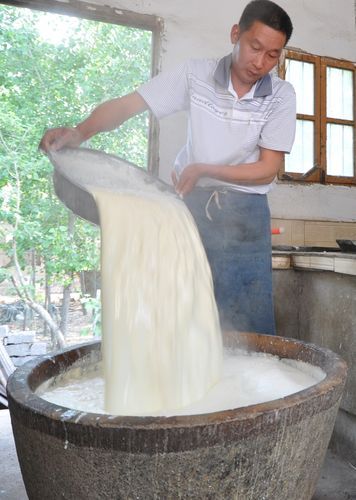 豆腐创业赚钱吗_农村豆腐加工致富案例-第2张图片-山城妙识 豆腐创业赚钱吗_农村豆腐加工致富案例-第2张图片-山城妙识