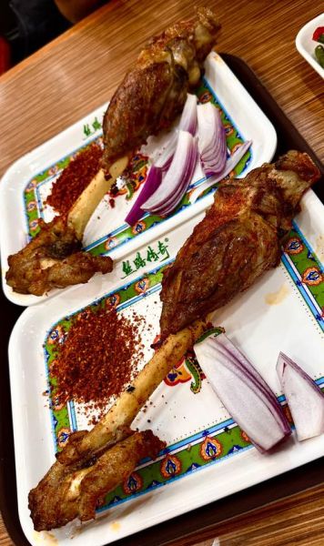 烤羊腿热量是多少_减肥能吃吗-第2张图片-山城妙识 烤羊腿热量是多少_减肥能吃吗-第2张图片-山城妙识