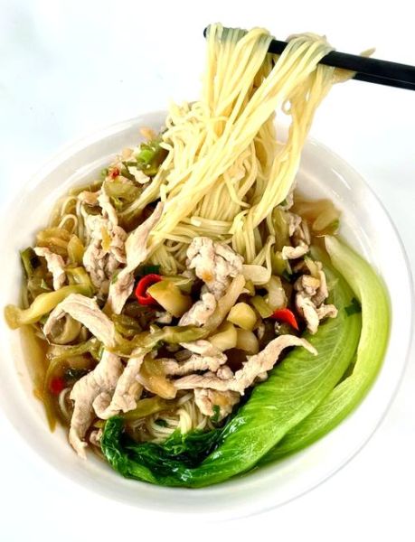 榨菜肉丝炒面怎么做_榨菜肉丝炒面热量高吗-第1张图片-山城妙识