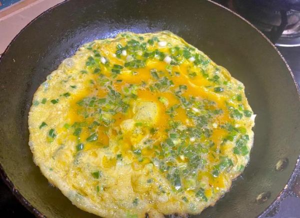 葱煎蛋怎么做_葱煎蛋怎么煎才蓬松-第2张图片-山城妙识 葱煎蛋怎么做_葱煎蛋怎么煎才蓬松-第2张图片-山城妙识