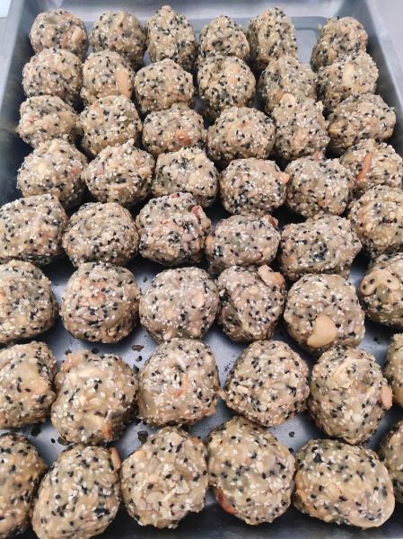 五仁月饼都有什么馅料_五仁月饼是哪五种坚果-第1张图片-山城妙识 五仁月饼都有什么馅料_五仁月饼是哪五种坚果-第1张图片-山城妙识