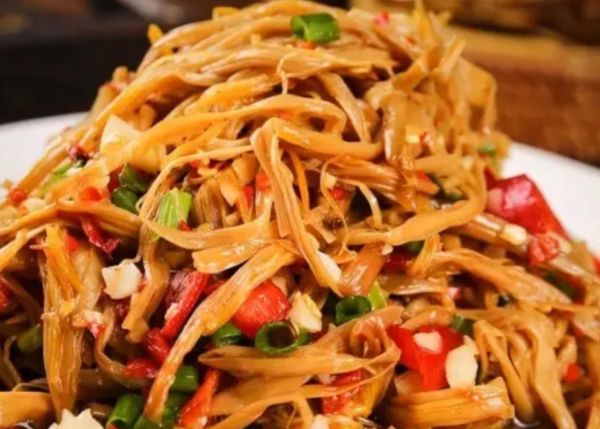 凉拌干黄花菜怎么泡发_凉拌干黄花菜要不要焯水-第1张图片-山城妙识 凉拌干黄花菜怎么泡发_凉拌干黄花菜要不要焯水-第1张图片-山城妙识