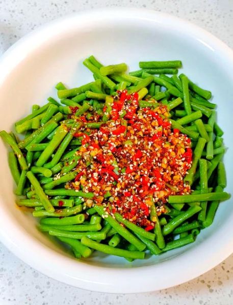 凉拌豇豆要煮多久_焯水几分钟才脆绿-第2张图片-山城妙识